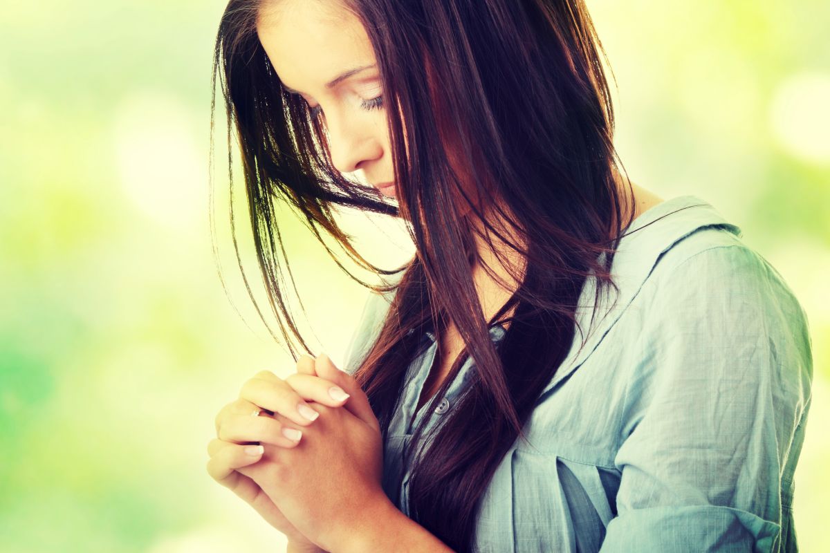 Can EFT Help Struggling Christians? – Tapping with Kelly